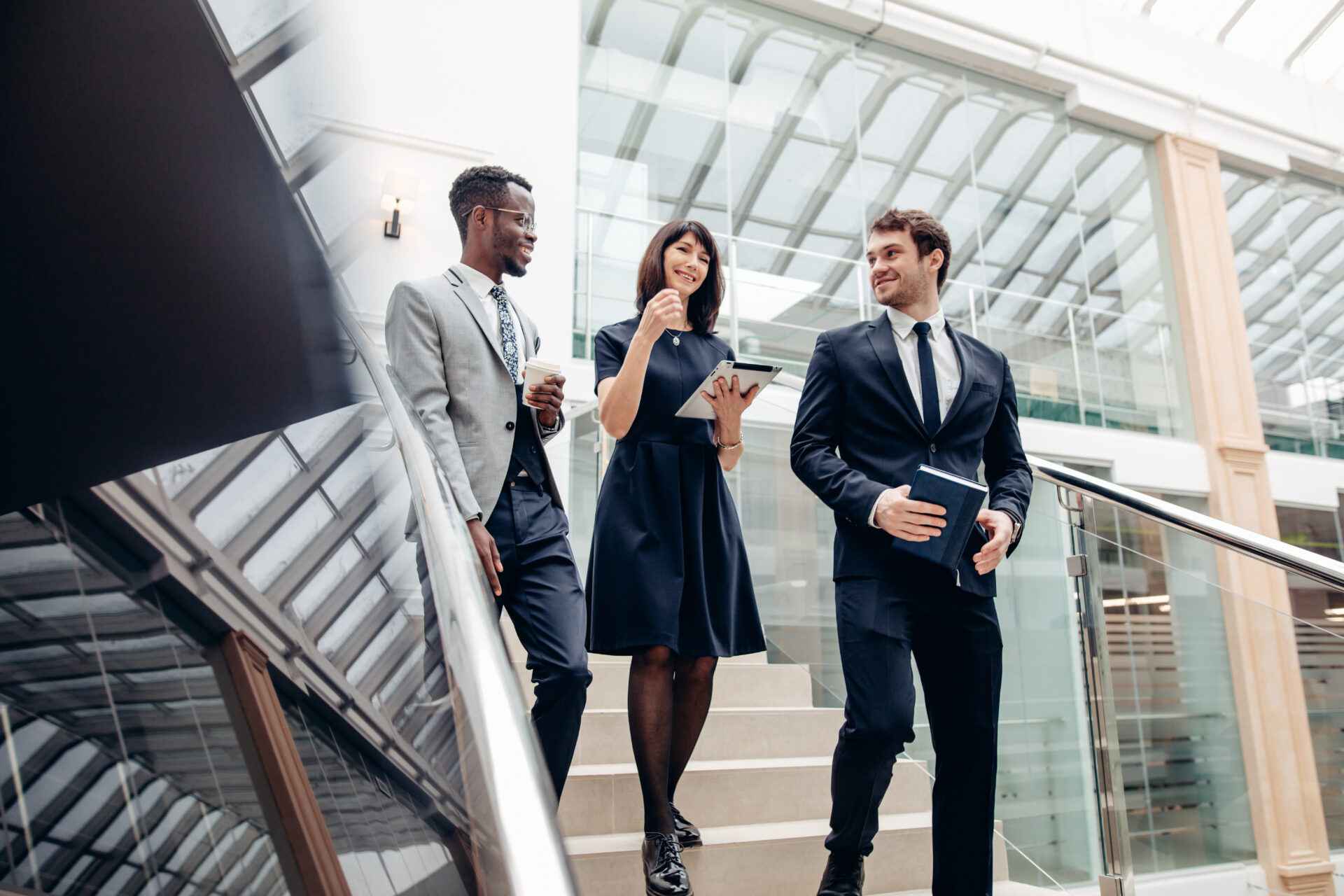 【例文付き】もう怖くない！英語でのスモールトーク完全ガイド | PROGRIT MEDIA / 英語学習者のための情報サイト